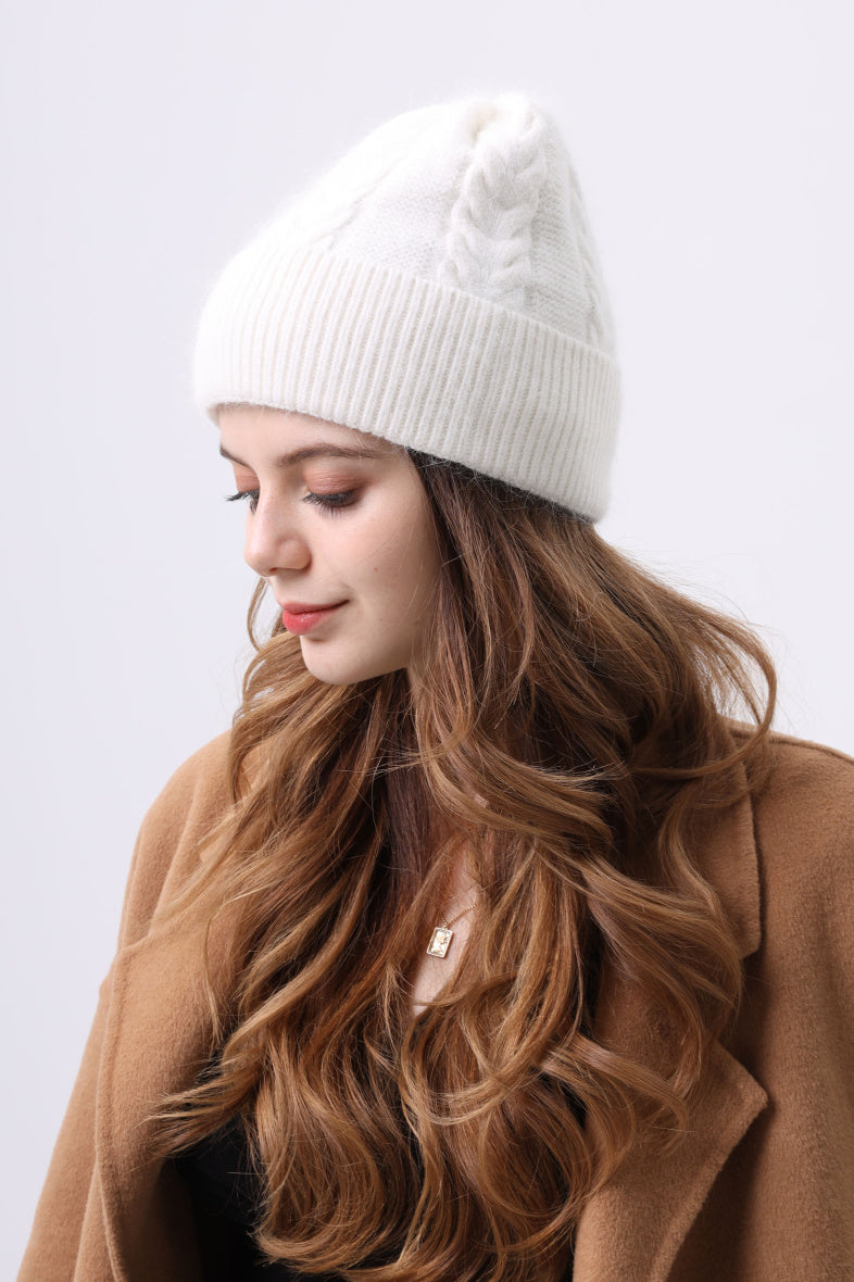 Audrey Cable Knit Hat White | Plus Size Clothing | Wardrobeplus.ie