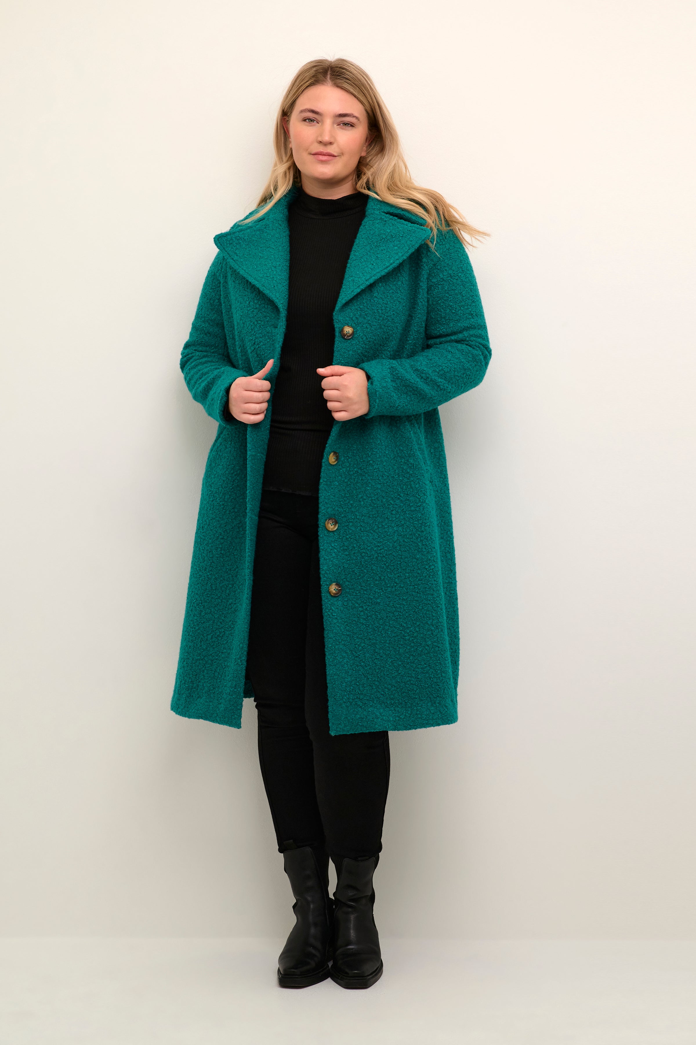 Kaffe Curve Anni Coat in Green | Plus Size Coats | Wardrobeplus.ie
