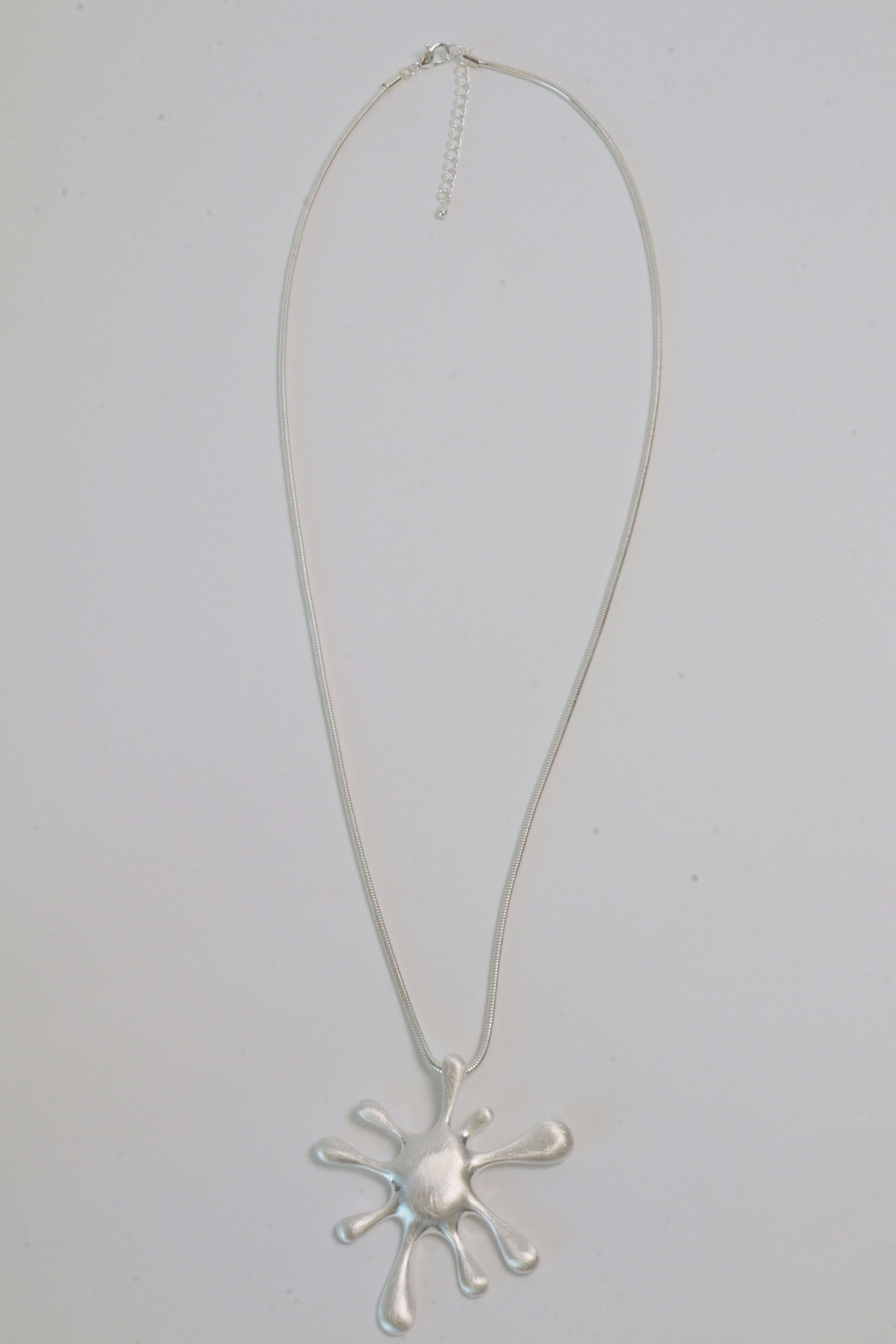 Splat Necklace in Silver | Plus Size Clothing | Wardrobeplus.ie