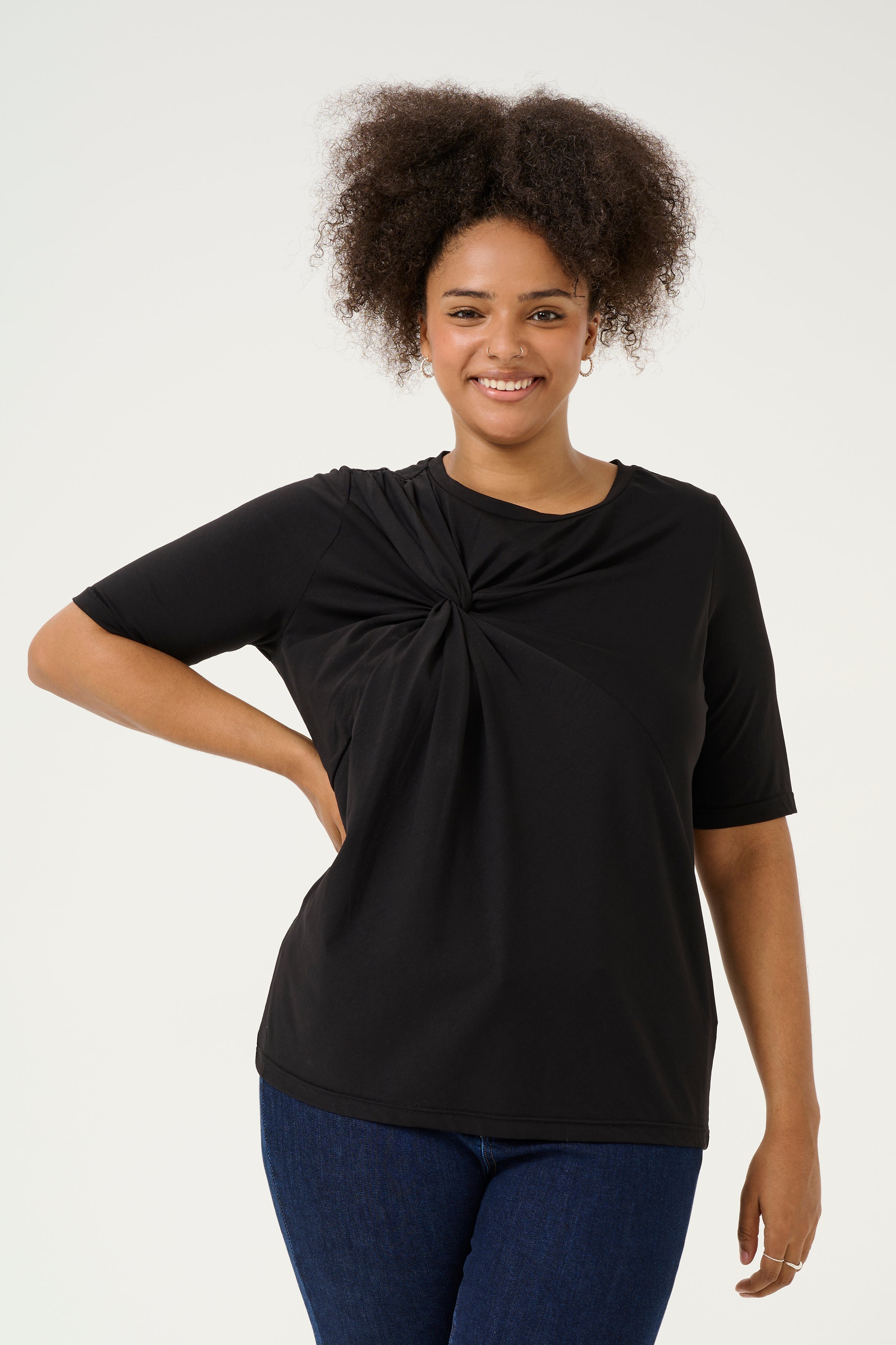 Kaffe Curve Eloisa T-Shirt Black | Plus Size Tops | Wardrobeplus.ie