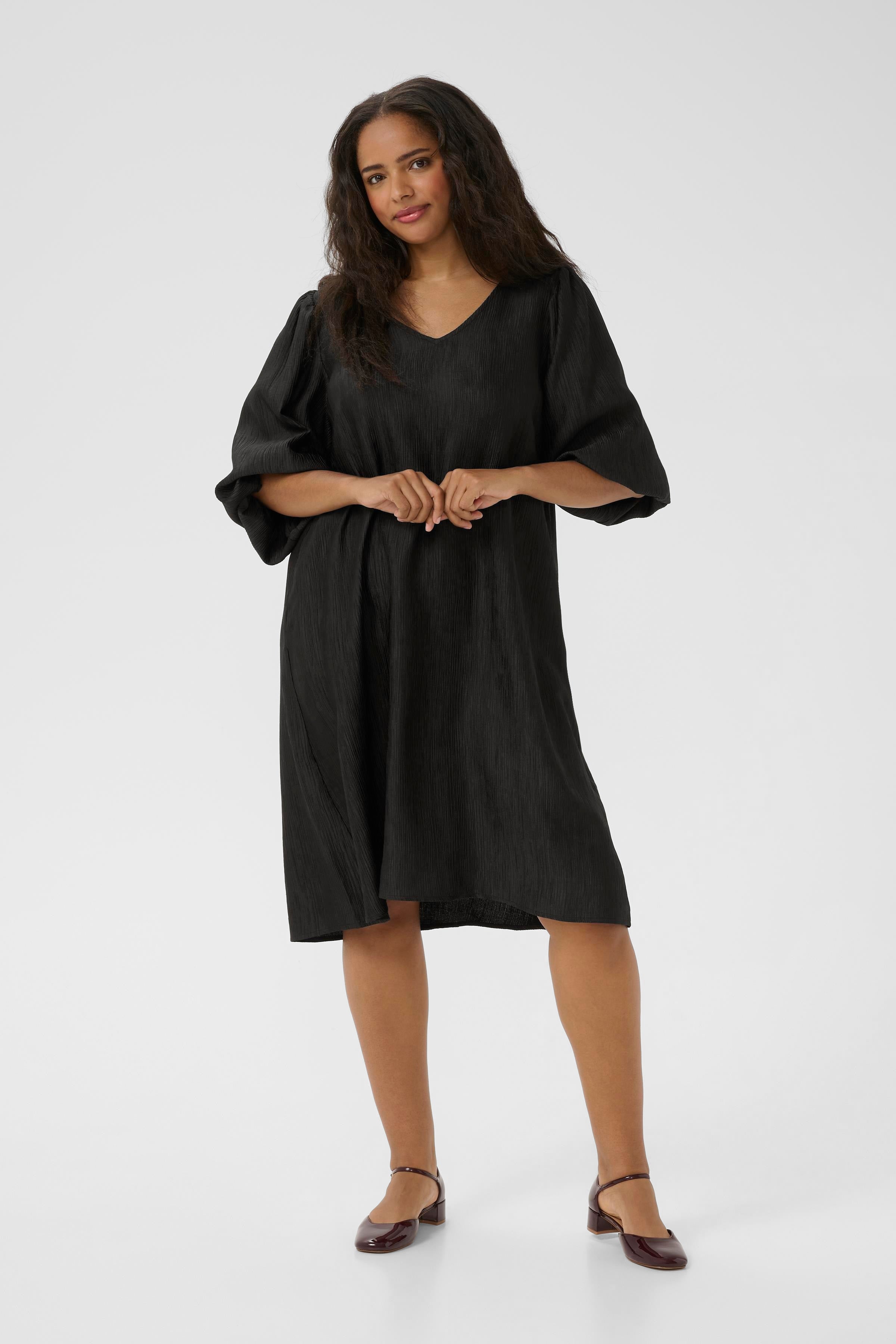 Kaffe Curve Girla Dress Black | Plus Size Dresses | Wardrobeplus.ie