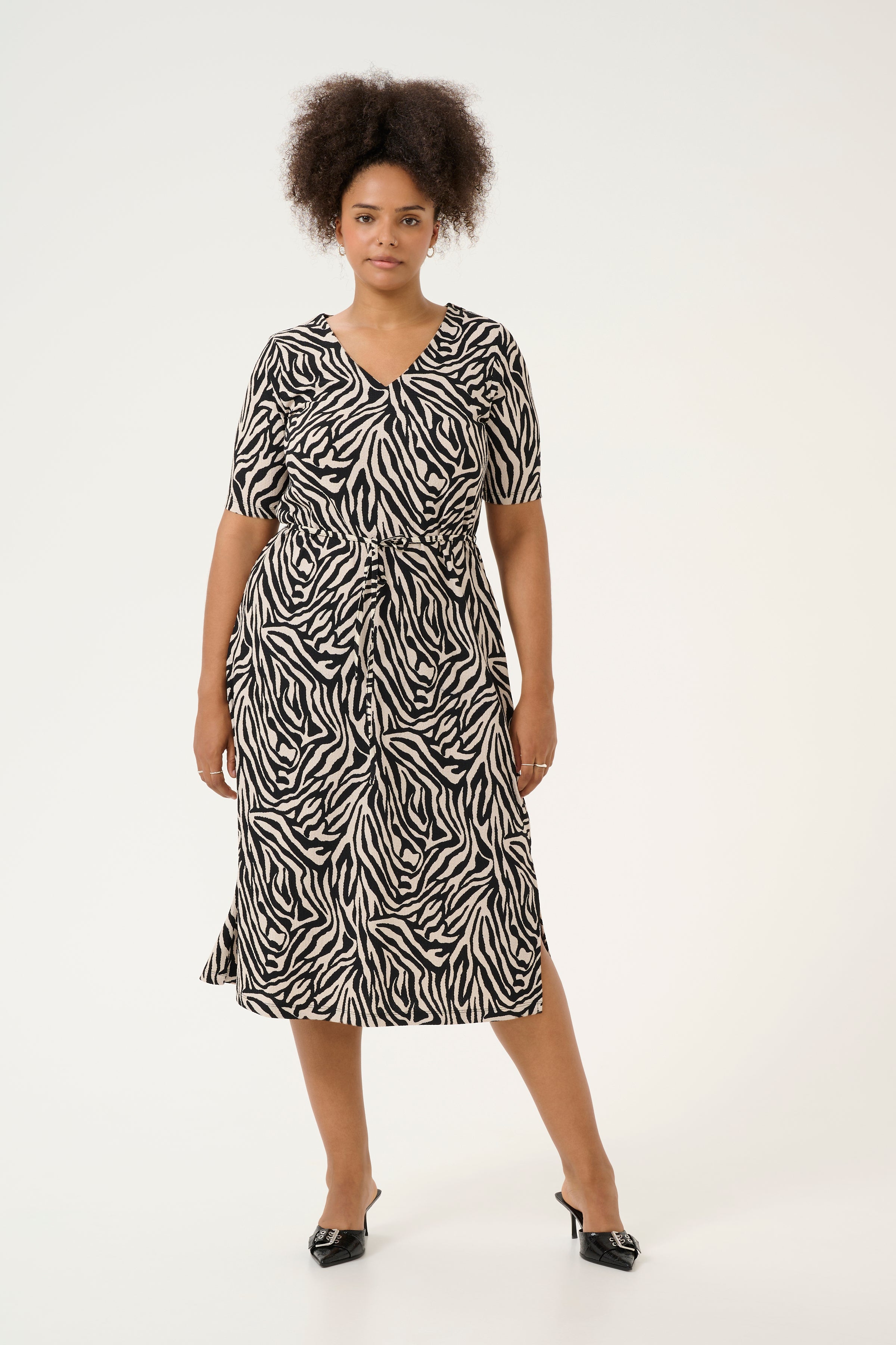 Kaffe Curve Ivena Dress | Plus Size Dresses | wardrobeplus.ie