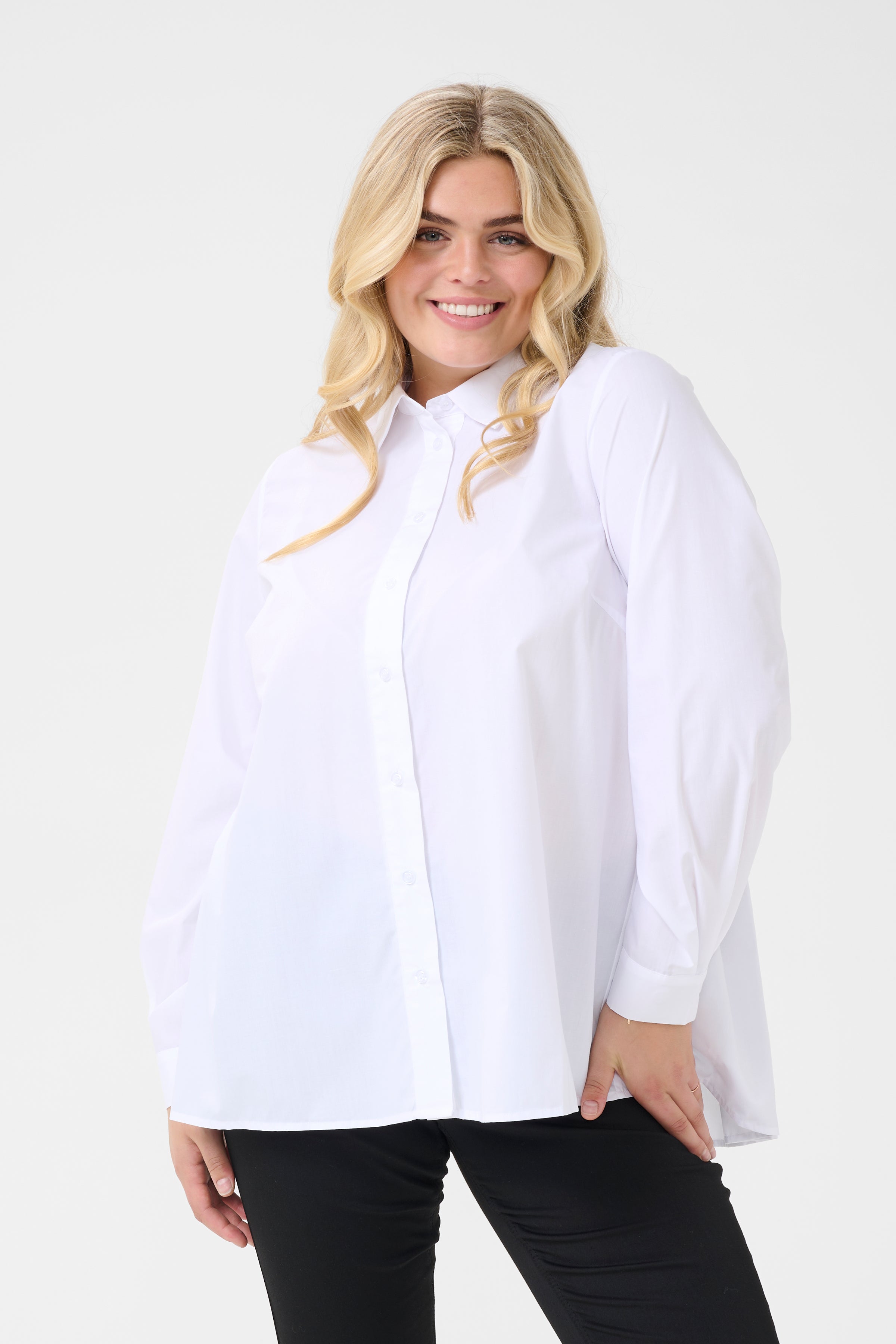 Kaffe Curve Sera Shirt in White | Plus Size Tops | Wardrobeplus.ie