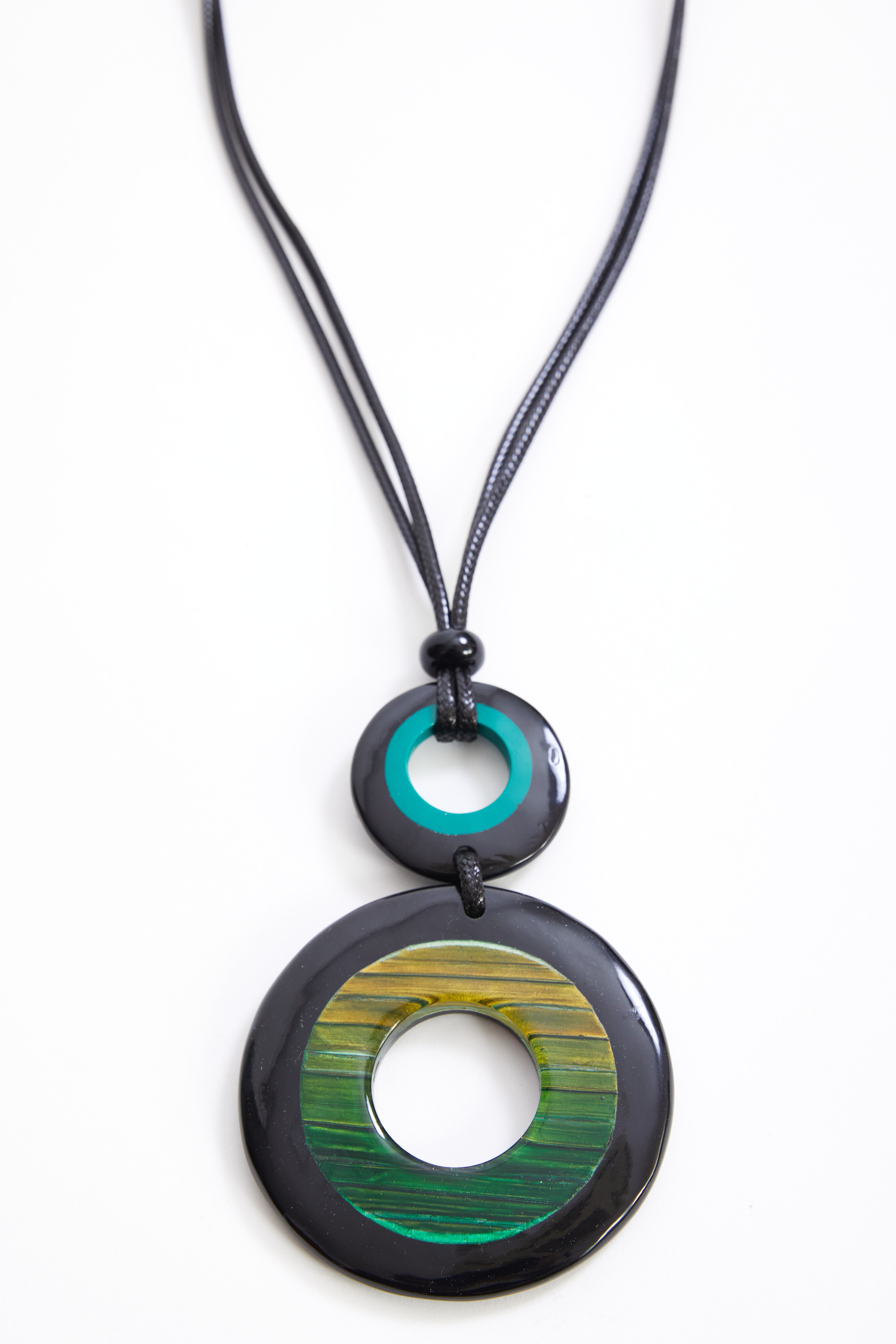 Ora Colour Stripe Disc Necklace| Plus Size Clothing| Wardrobeplus.ie